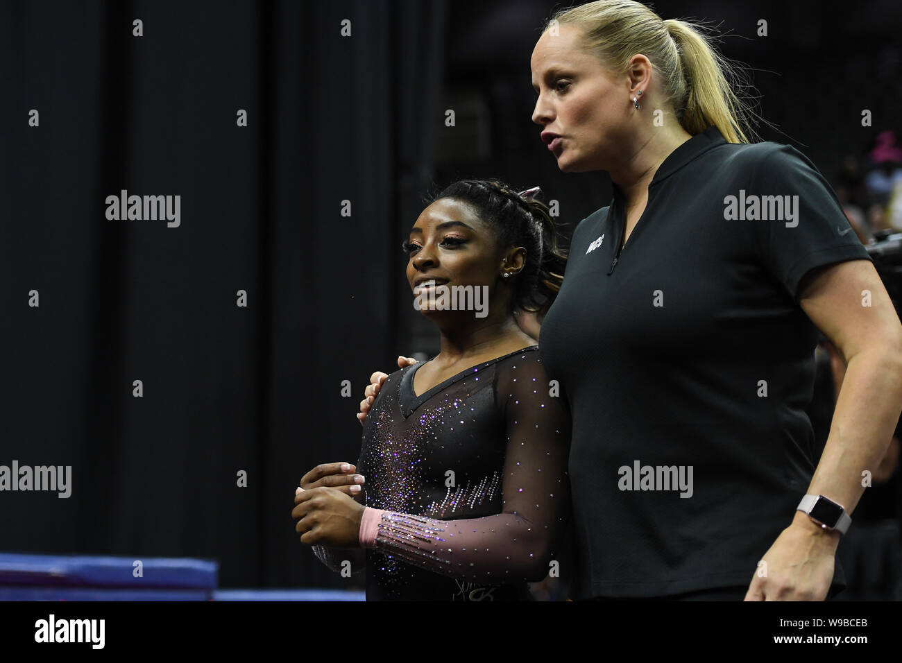 Kansas City, Missouri, USA. 11th Aug, 2019. SIMONE BILES talks with her ...