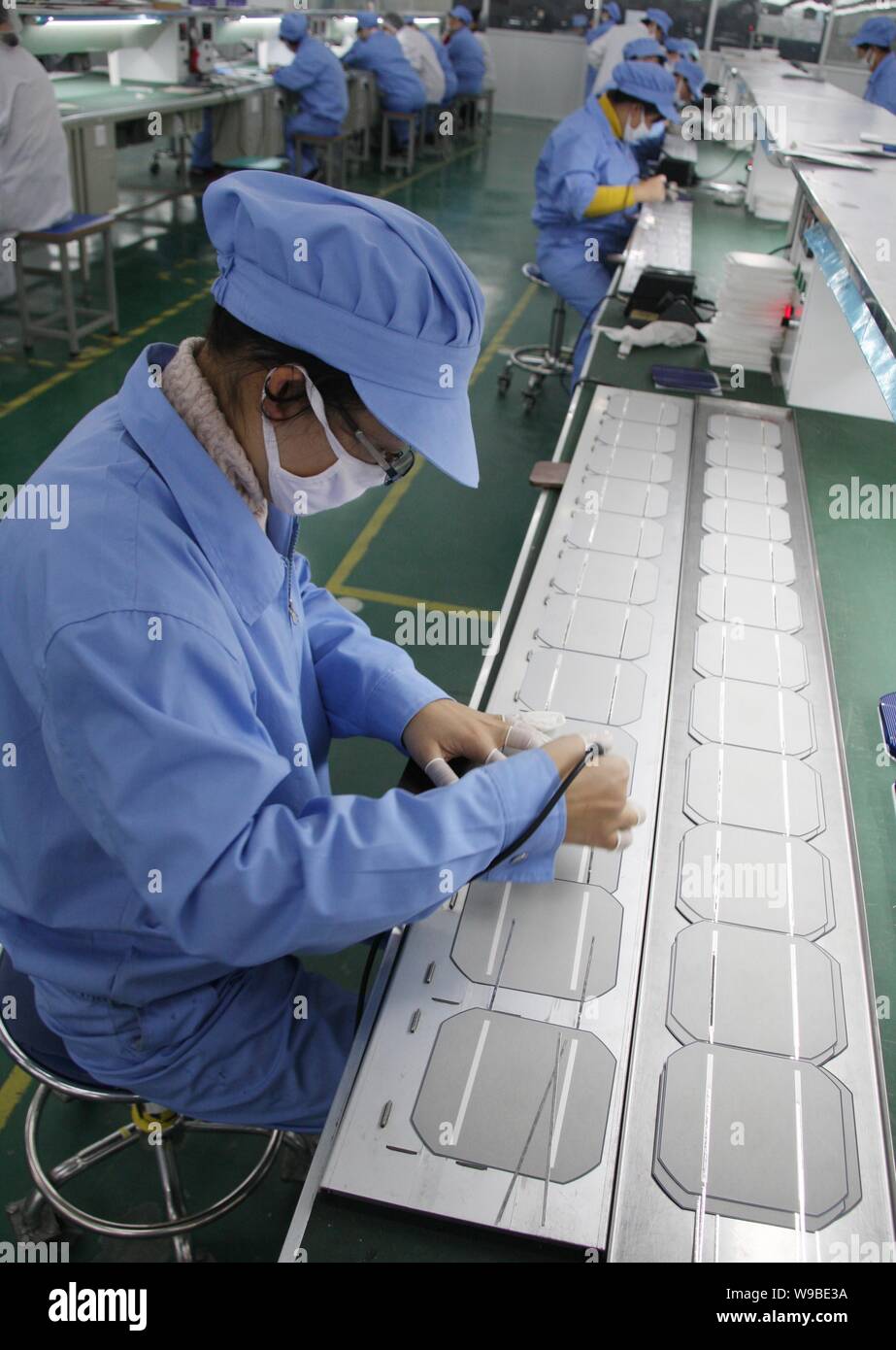 Solar panel factory in china hi-res stock photography and images - Alamy