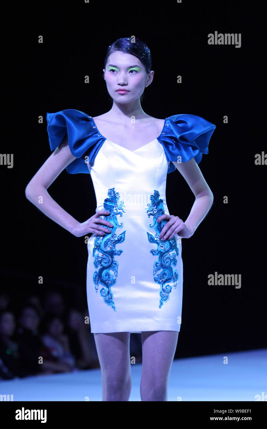 Chinese model Li Danni at NE-TIGER fashion show during the China ...