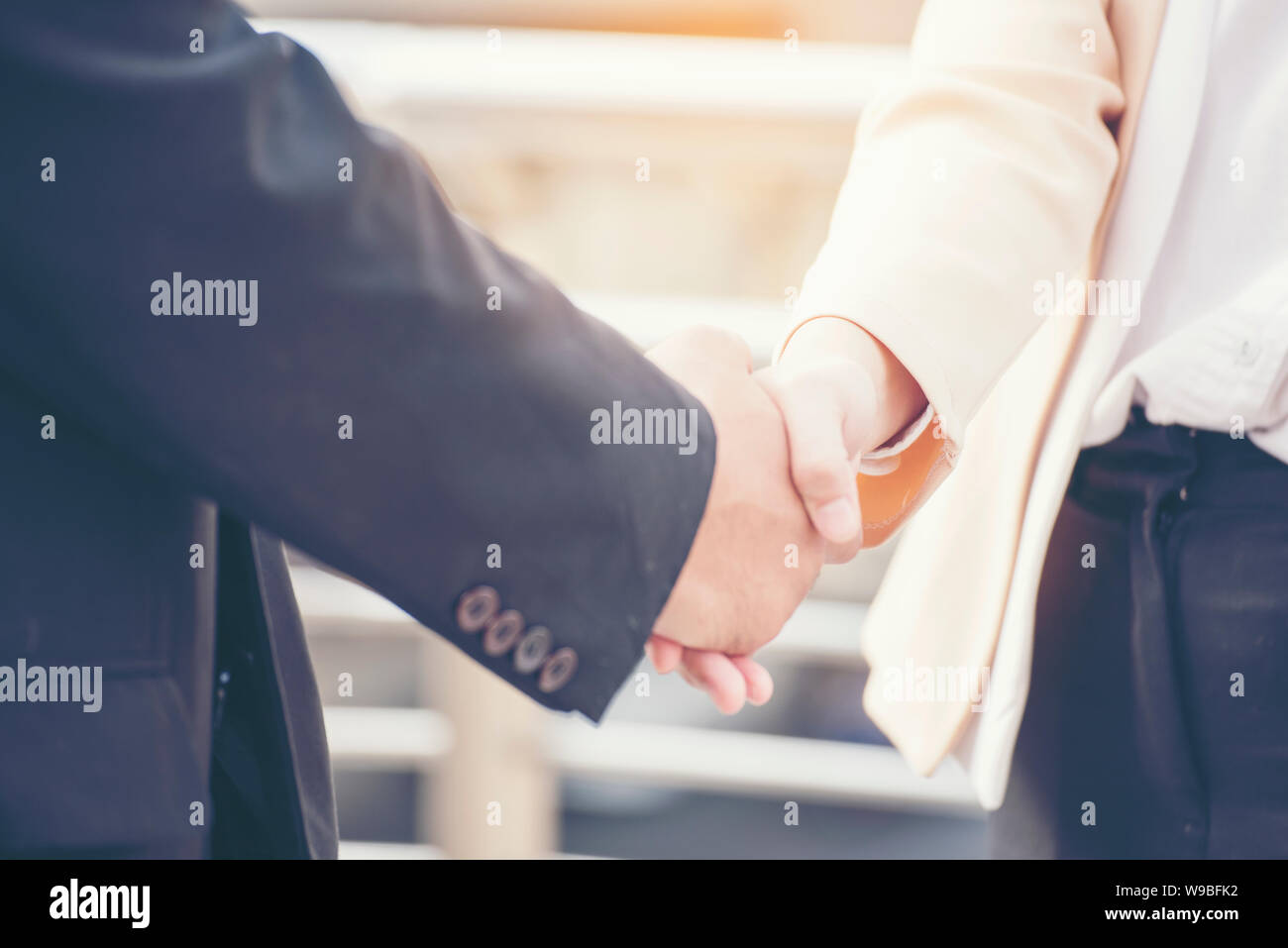 Teamwork partnership business collaboration hi-res stock photography and images - Alamy