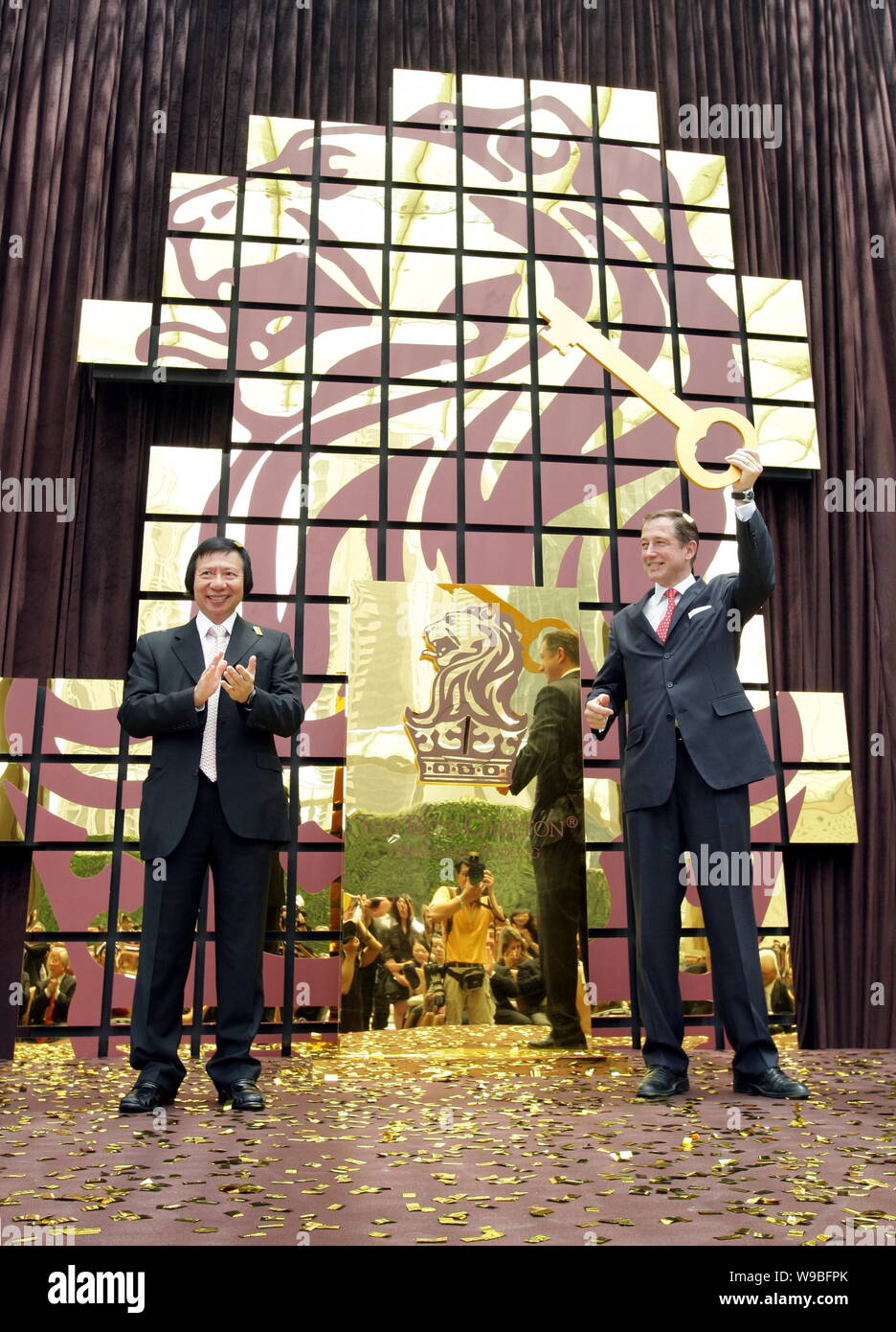 Sun hung kai kwok hi-res stock photography and images - Alamy