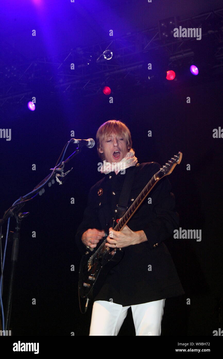 Kula shaker hi-res stock photography and images - Alamy