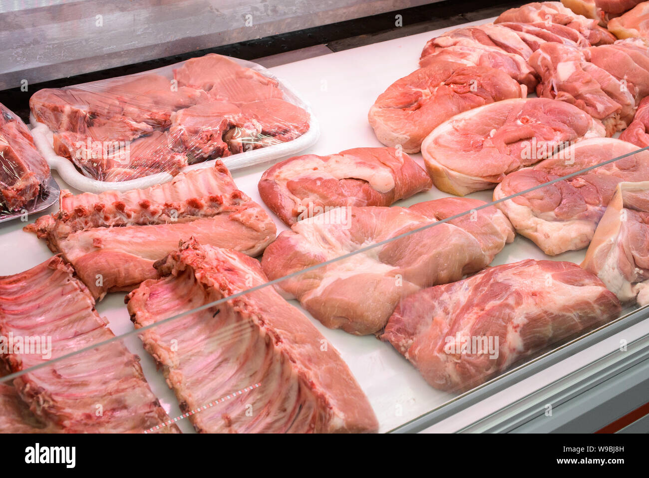 Counter refrigerator hi-res stock photography and images - Alamy