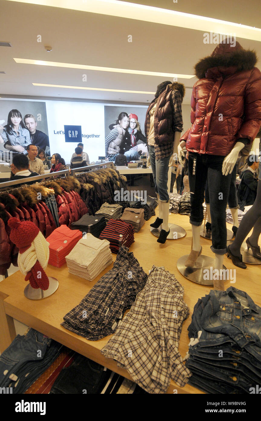 Gap shop china hi-res stock photography and images - Alamy