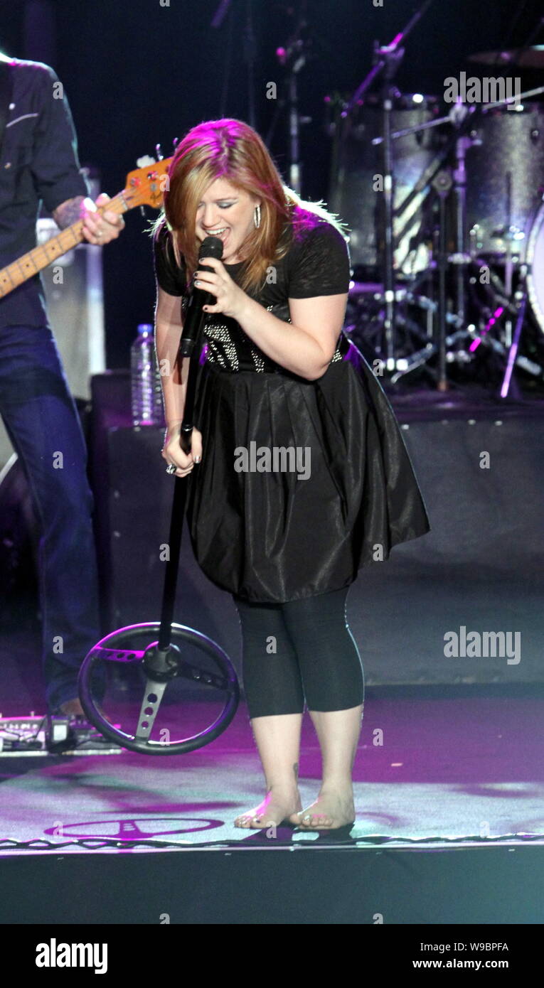 U.S. singer Kelly Clarkson performs at her concert in Taipei, Taiwan, 6 ...