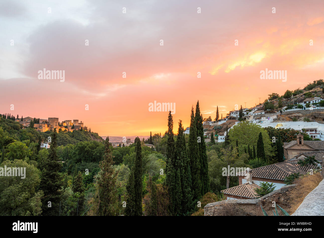 Granada sunset skyline hi-res stock photography and images - Alamy