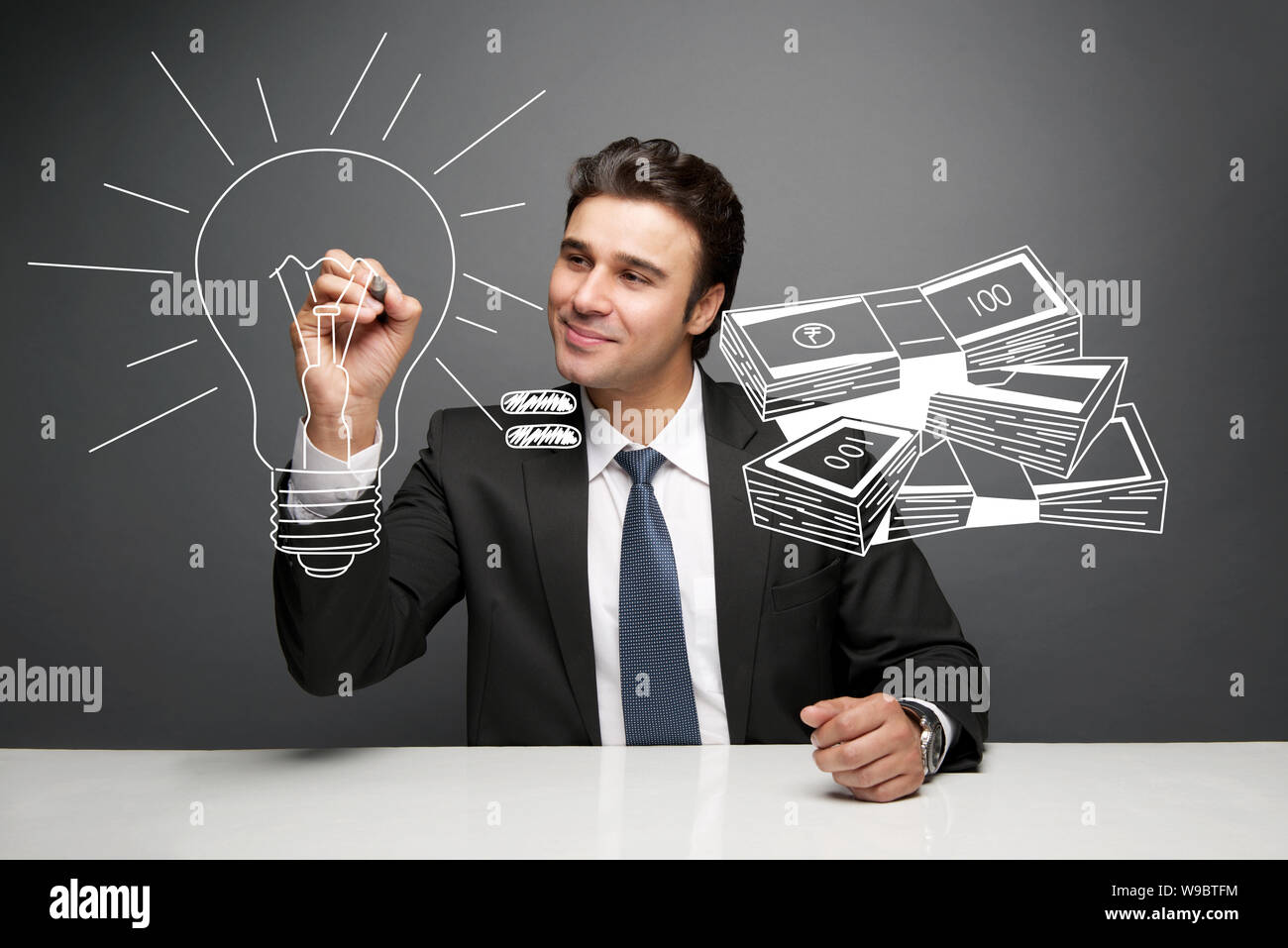 Man drawing for money hi-res stock photography and images - Alamy