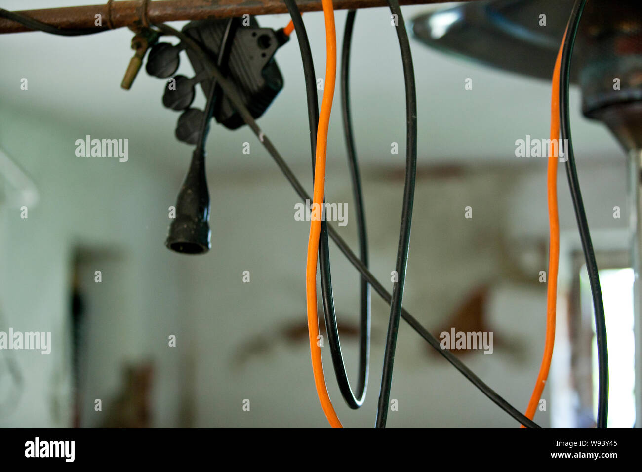 Ceiling hanging cable hi-res stock photography and images - Alamy