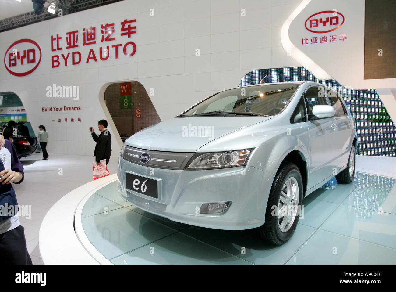 Byd e6 hi-res stock photography and images - Alamy