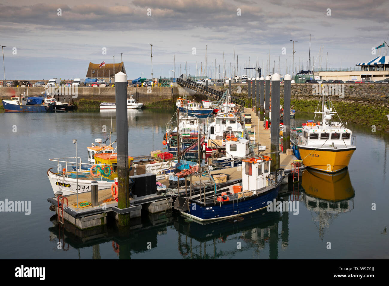 Howth harbour fishing boats hi-res stock photography and images - Alamy