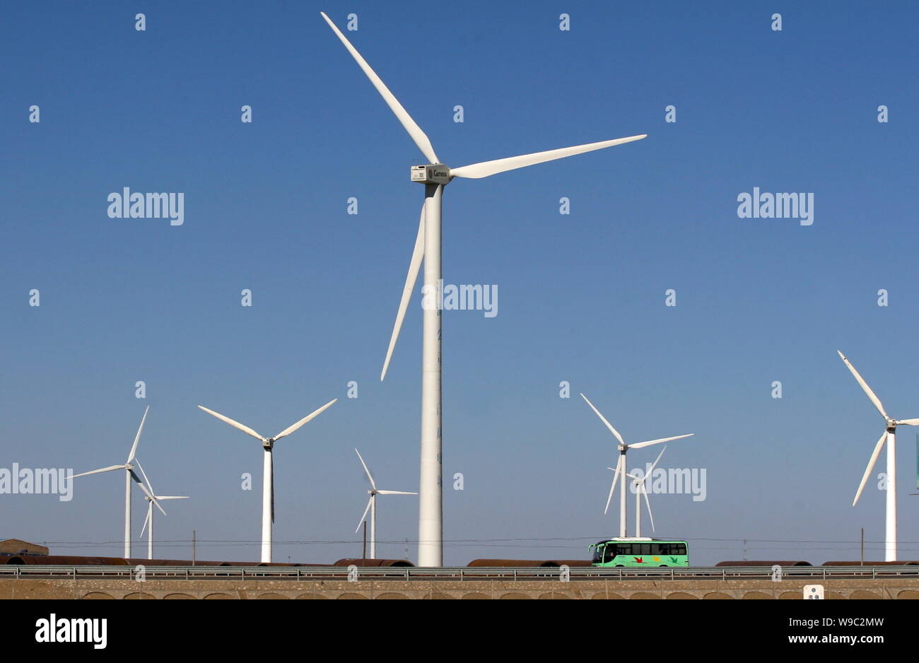 Set the goal hi-res stock photography and images - Alamy