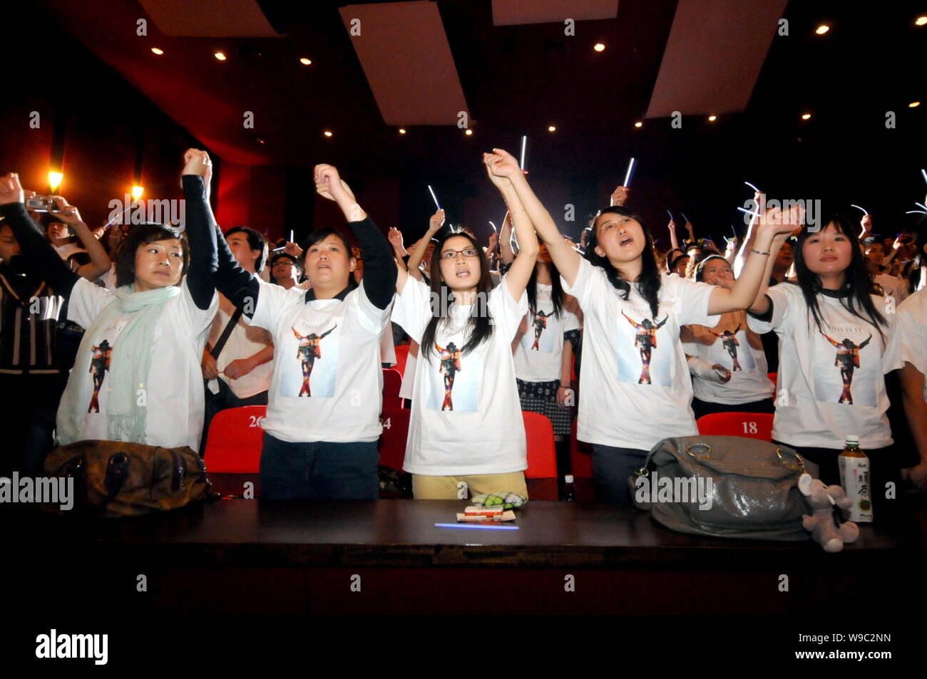 Chinese Michael Jackson fans sing Heal The World, a song of Michael ...