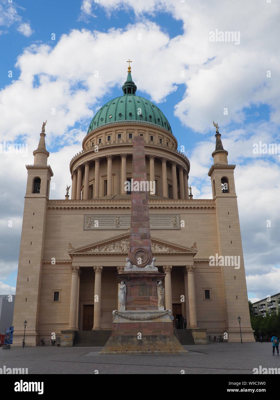 St nicholas church market place hi-res stock photography and images - Alamy