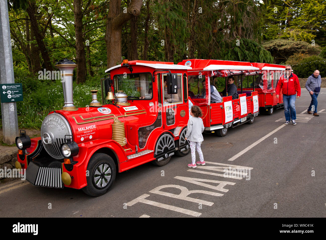 Ireland, Leinster, Fingal, Co Dublin, Malahide Castle, red Tourist ...