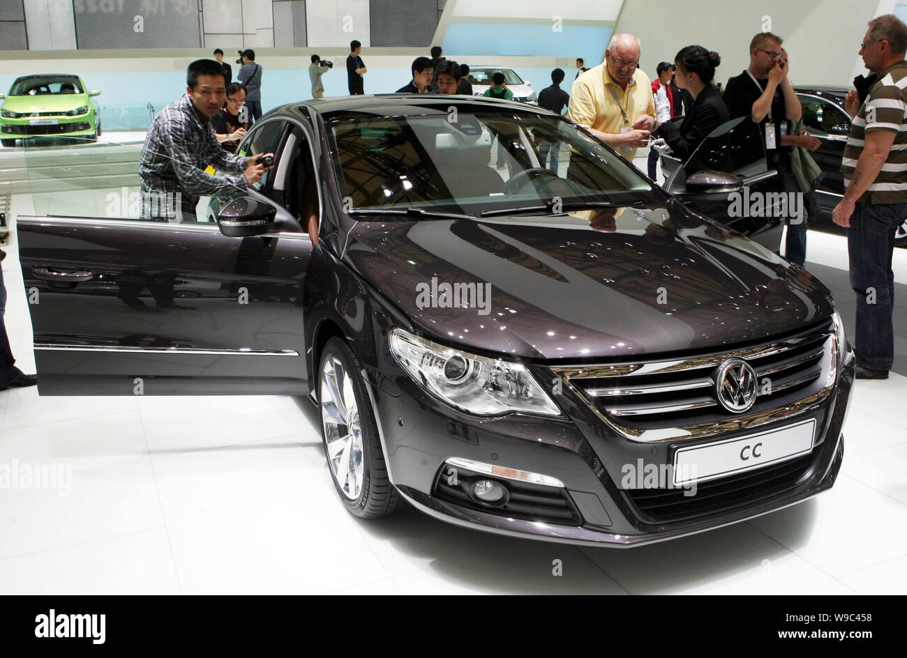 Passat cc hi-res stock photography and images - Alamy