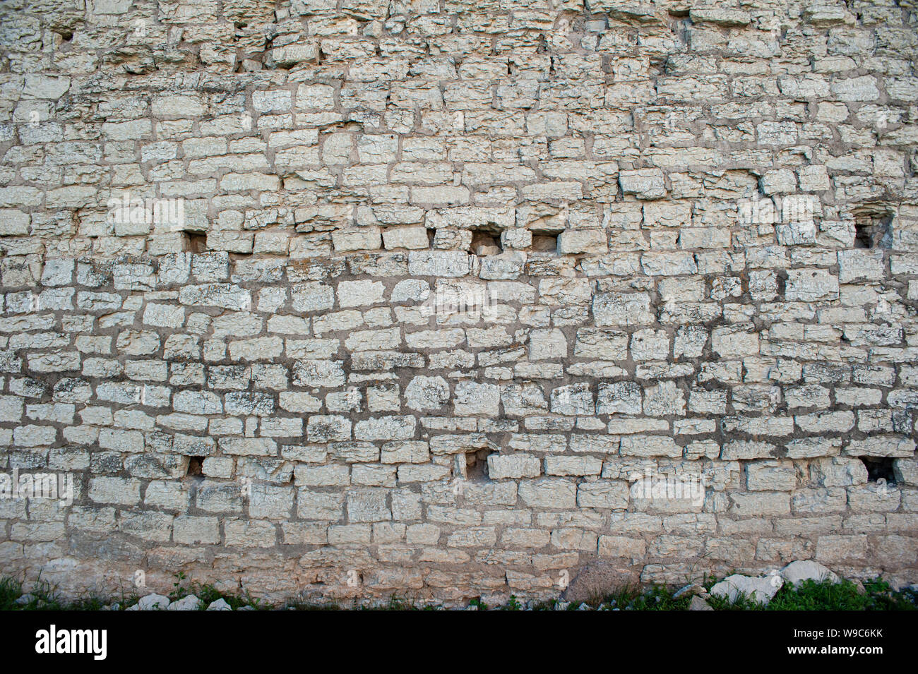 Masonry texture of an old castle wall Stock Photo - Alamy