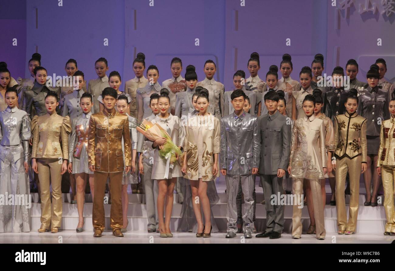 Chinese tunic suit hi-res stock photography and images - Alamy