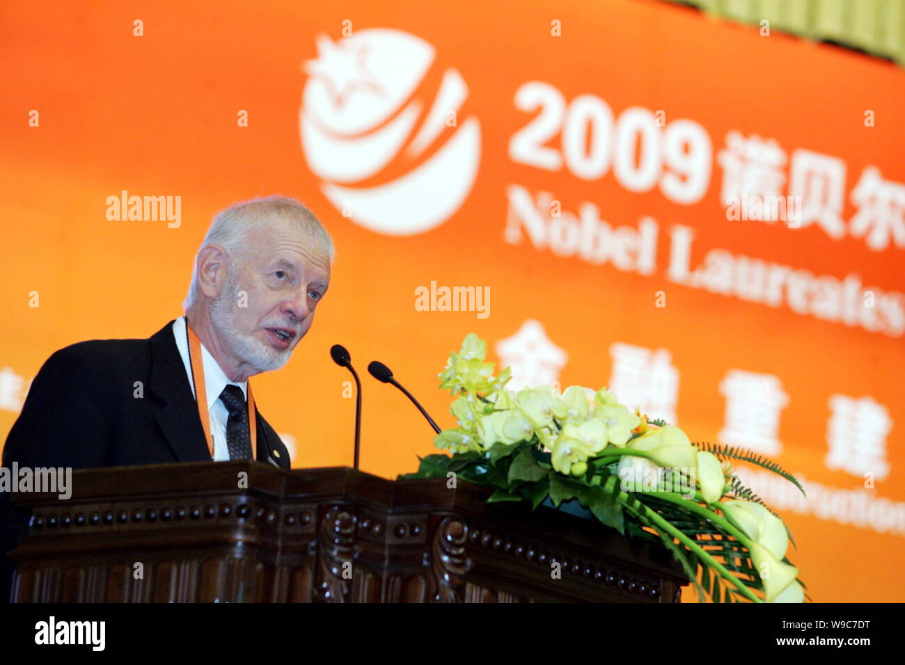 Daniel L. McFadden, the 2000 Nobel Prize Laureate in Economics, speaks ...