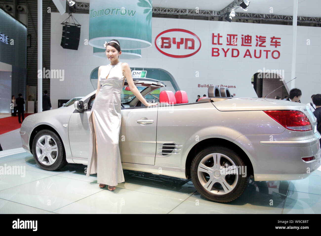 A model poses with a BYD S8 at the 13th Shanghai International ...