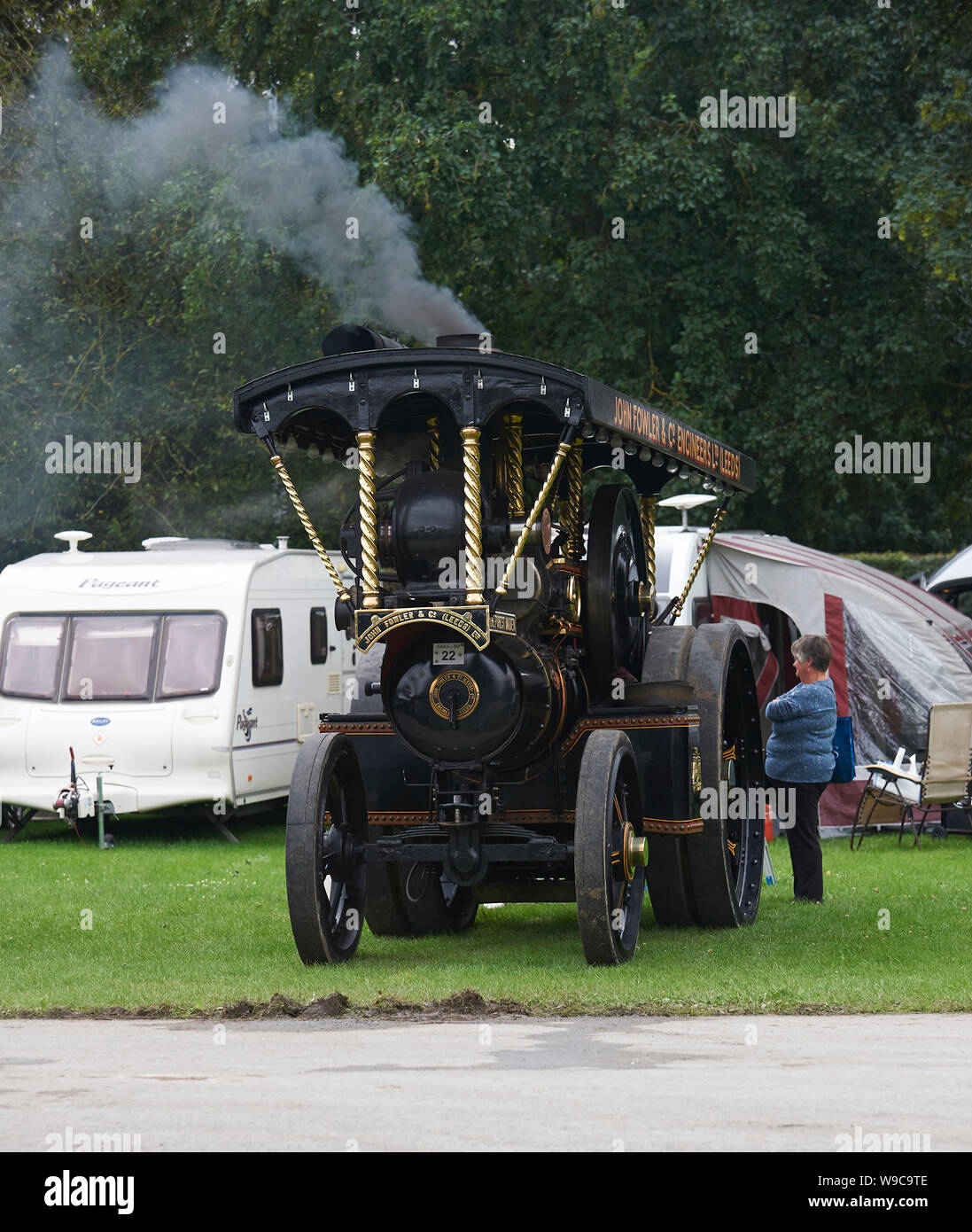 Crowds of people enjoying the Driffield Steam Rally Stock Photo - Alamy