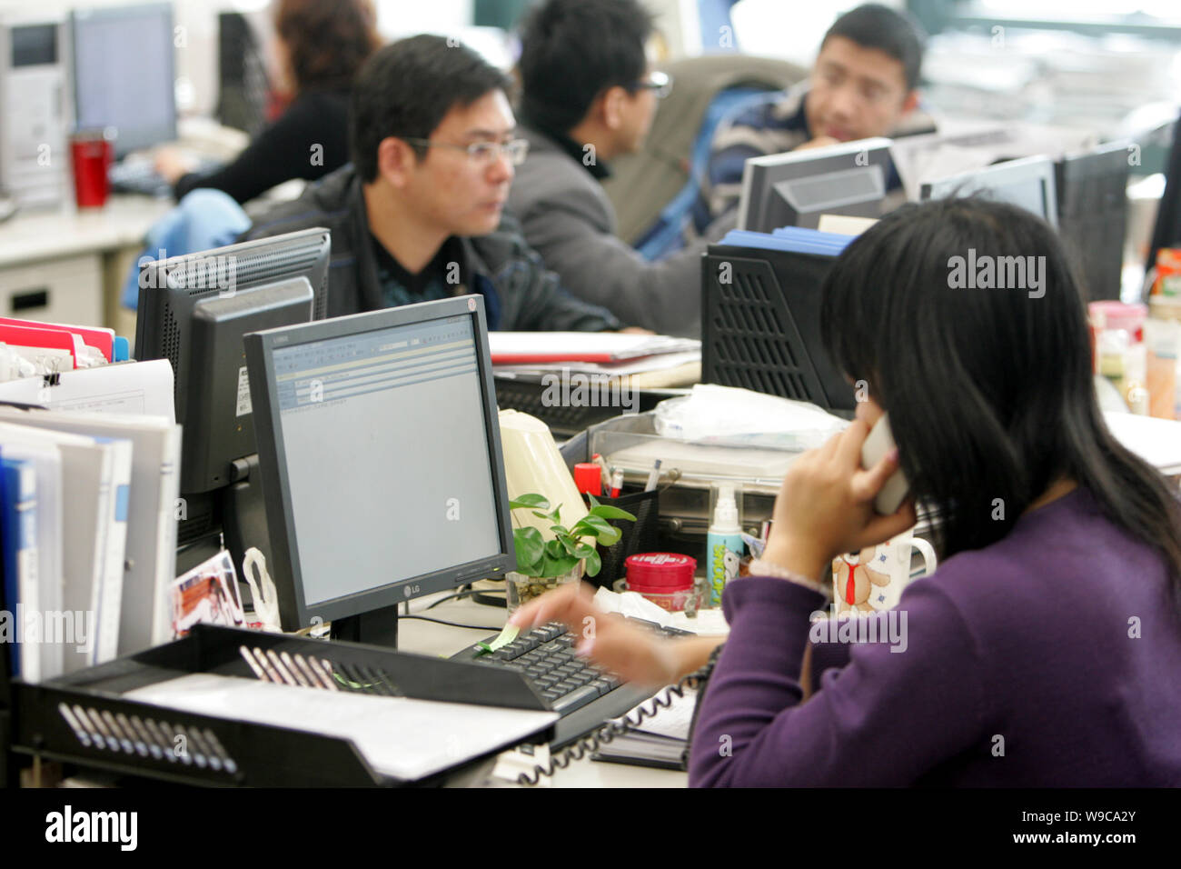 Chinese accountants hi-res stock photography and images - Alamy