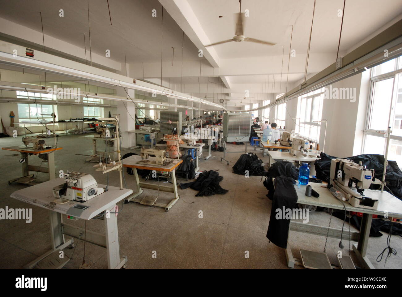 Empty garment factory hi-res stock photography and images - Alamy