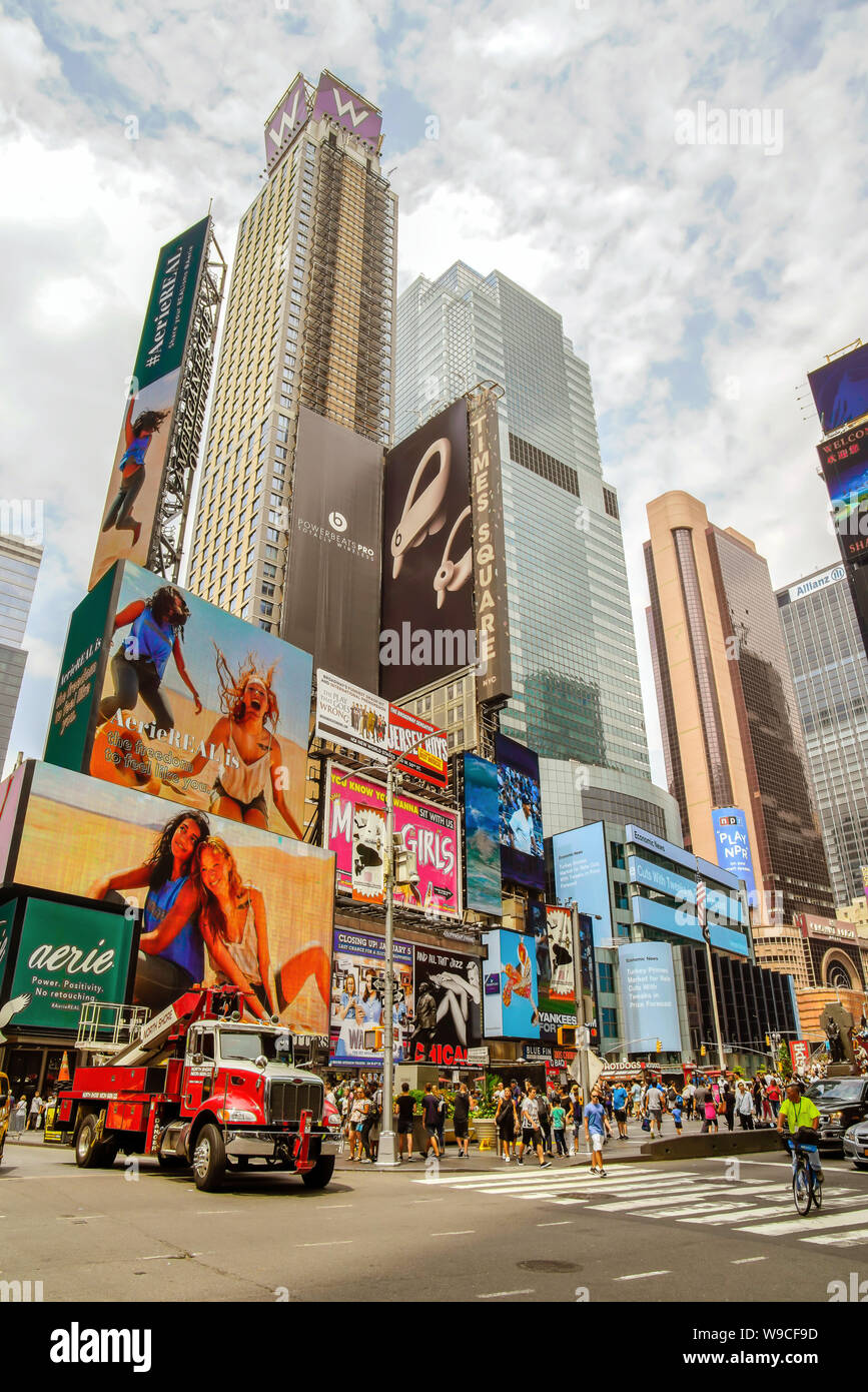 View of Times Square where 7th Ave. and Broadway intersects in Midtown ...