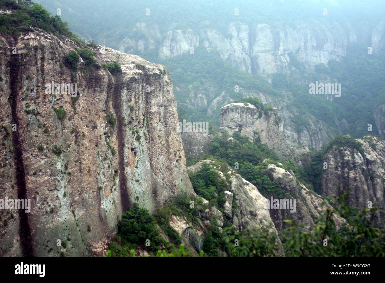 Yandang mountain hi-res stock photography and images - Alamy