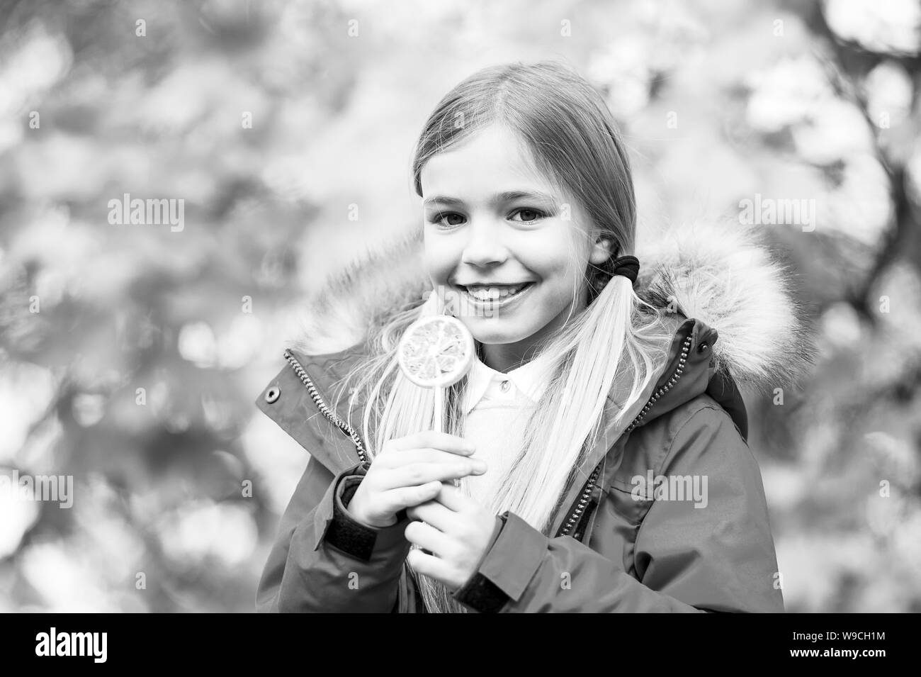 Face on the trophy Black and White Stock Photos & Images - Alamy