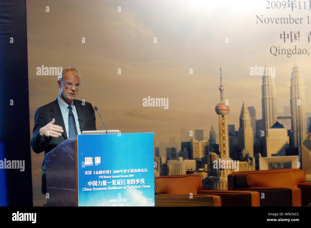 Michael spence nobel hi-res stock photography and images - Alamy