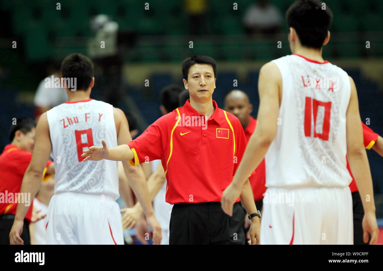 How arab greets hi-res stock photography and images - Alamy