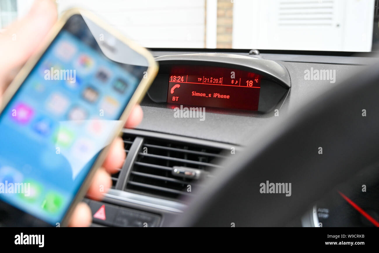 Mobile telephone system hi-res stock photography and images - Alamy
