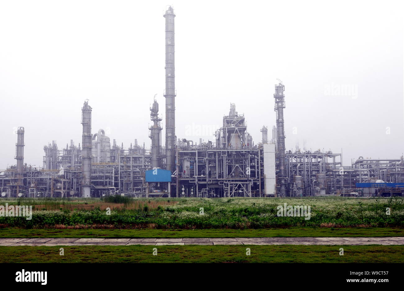 Petrochemical facility view hi-res stock photography and images - Alamy