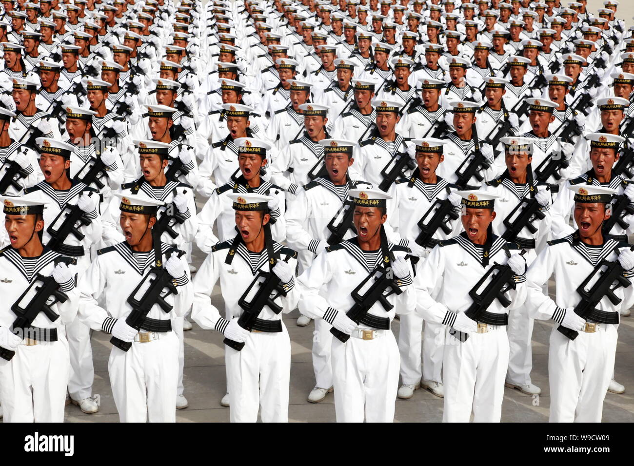 --FILE--Chinese Navy soldiers of PLA (Peoples Liberation Army) exercise ...