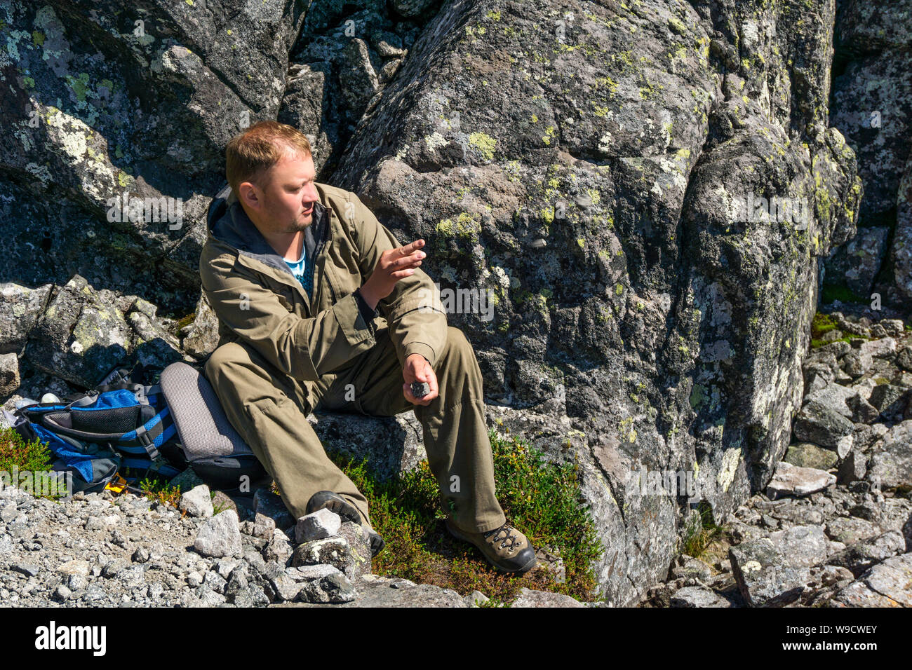 Throwing pebbles hi-res stock photography and images - Alamy