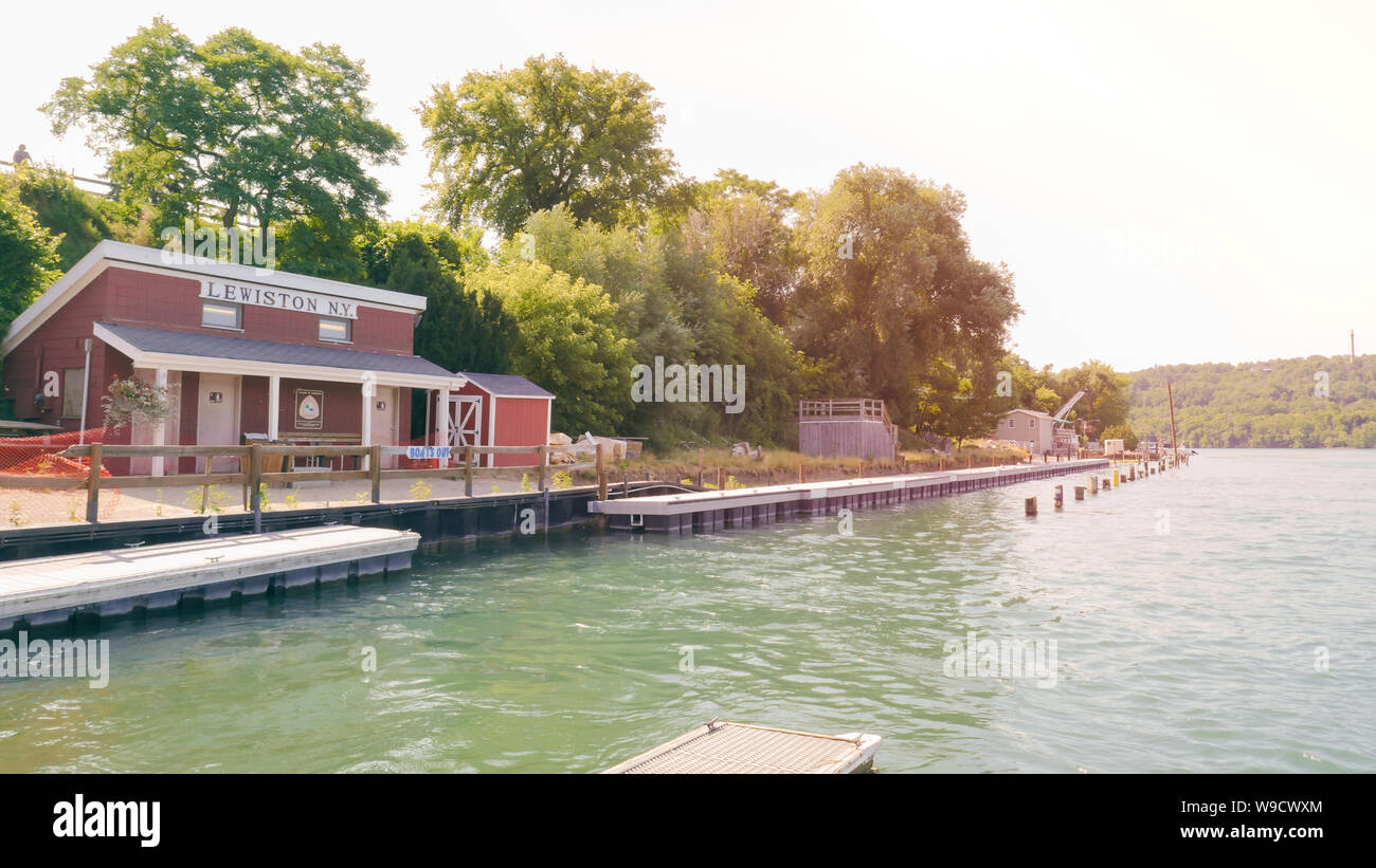 Queenston hi-res stock photography and images - Alamy