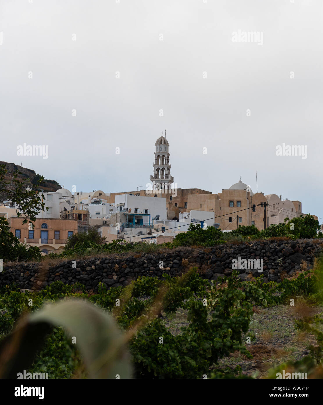 Santorini venetian castle hi-res stock photography and images - Alamy