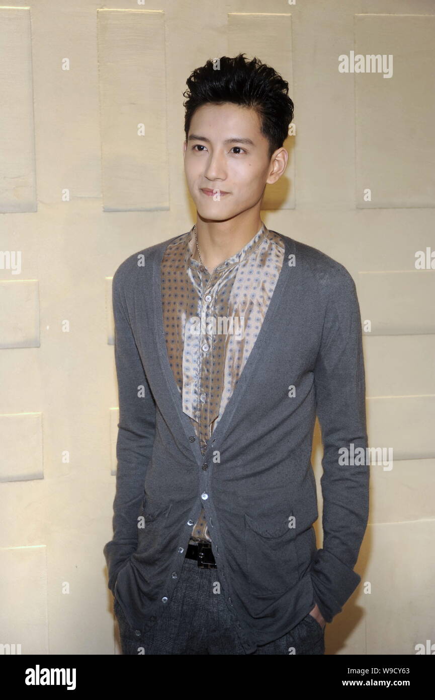 Junning hi-res stock photography and images - Alamy