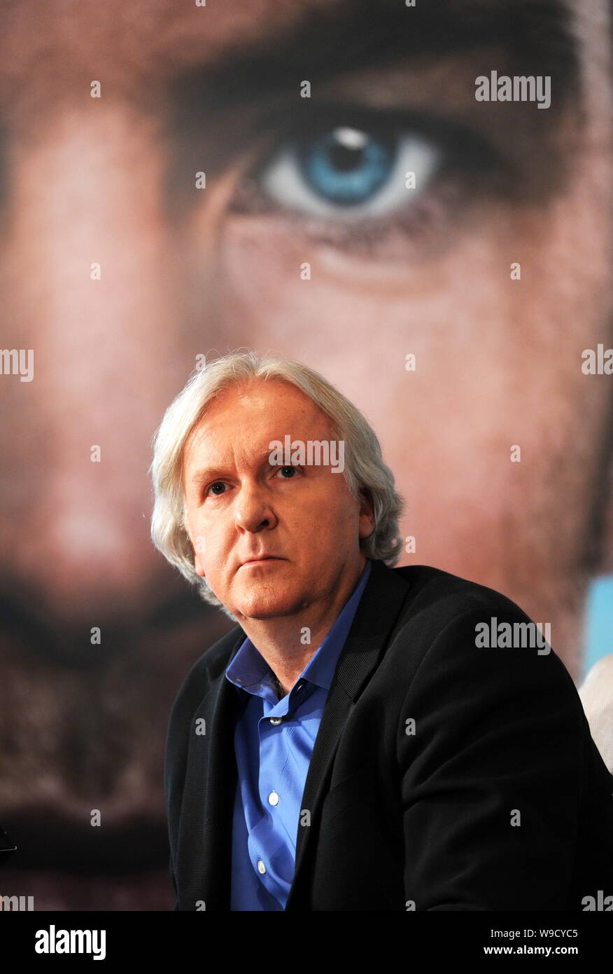 Film avatar hi-res stock photography and images - Alamy