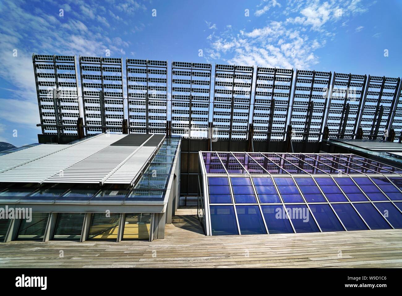 The roof of the MUSE (with its solar panels) the Science Museum of ...