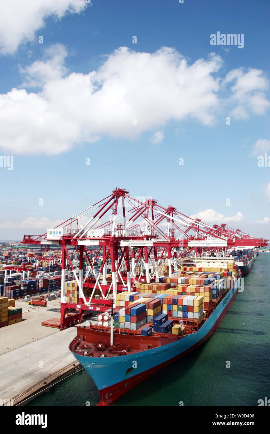 --FILE--Container ships are seen at a container terminal of the Port of ...