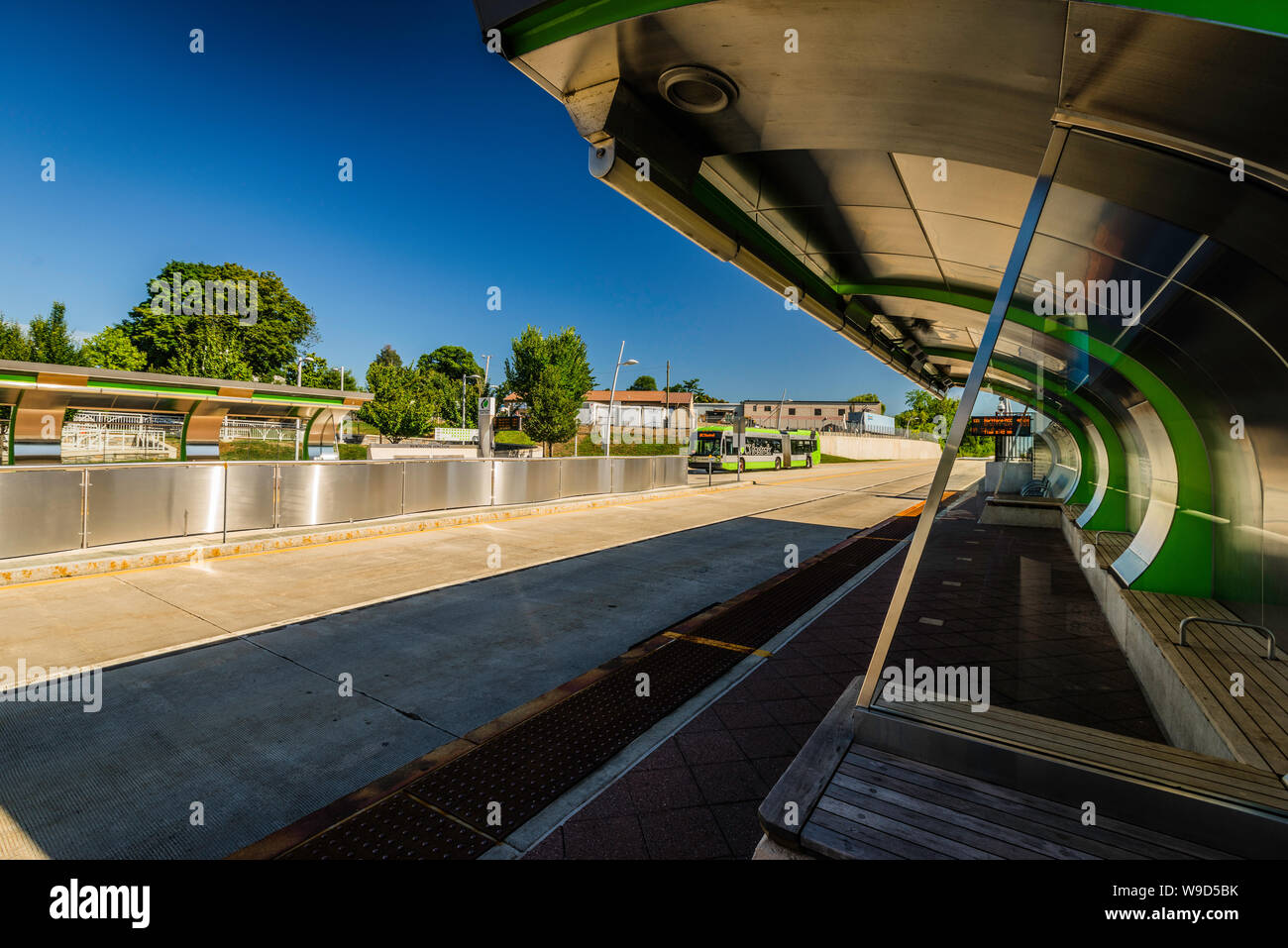 Newington junction station hi-res stock photography and images - Alamy