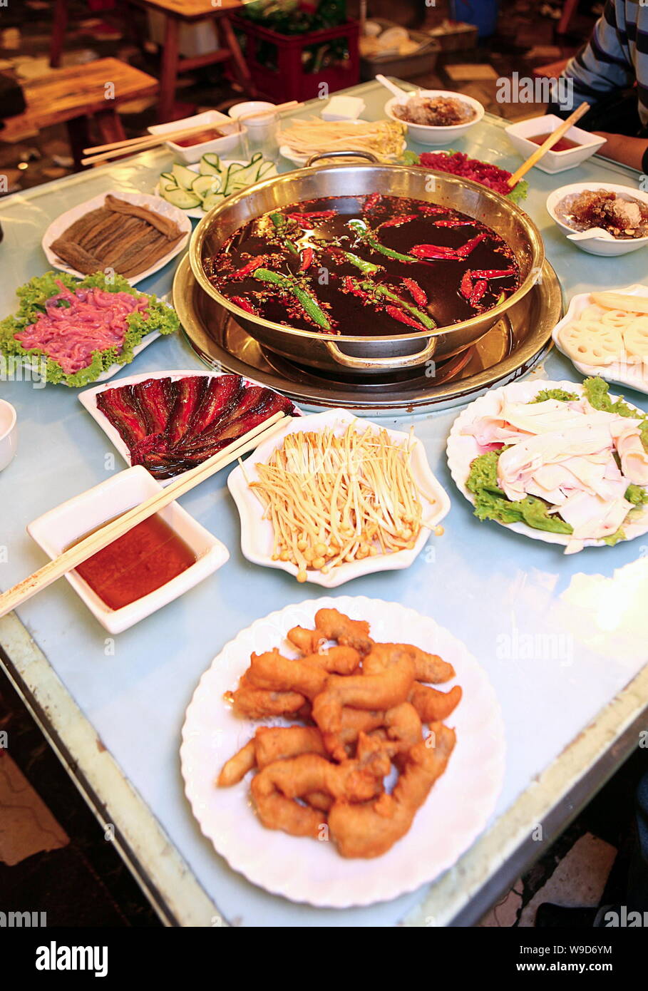 Sichuan hot 7 restaurant hi-res stock photography and images - Alamy