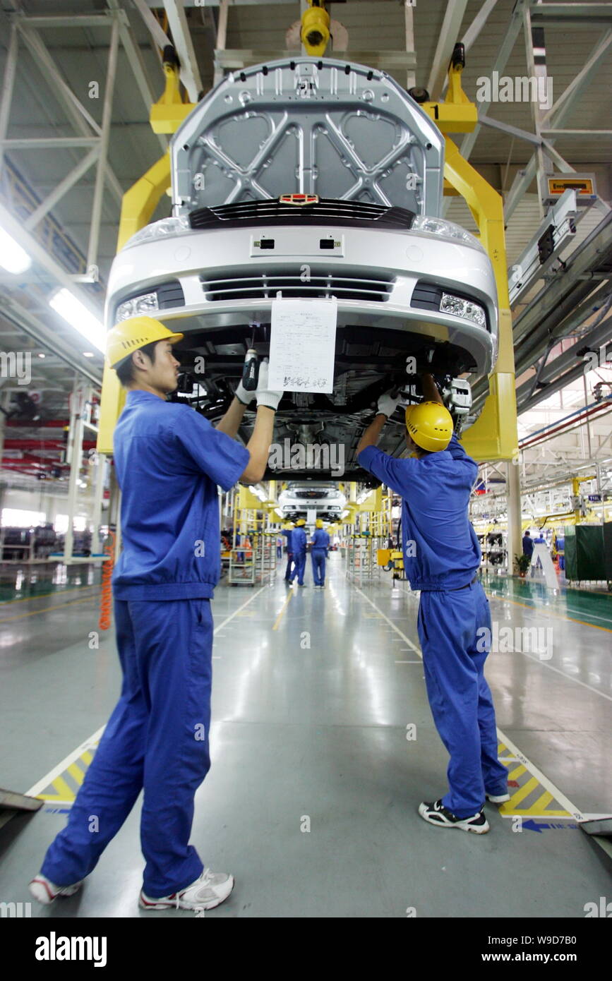 Geely production line hi-res stock photography and images - Alamy