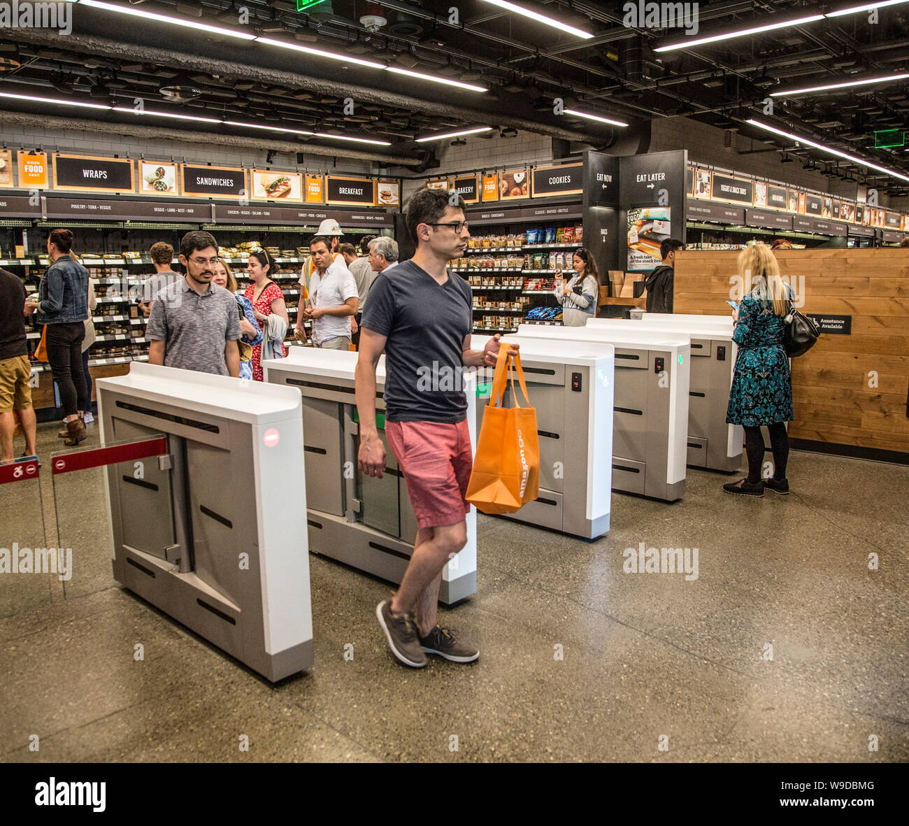AMAZON GO, SEATTLE Stock Photo - Alamy