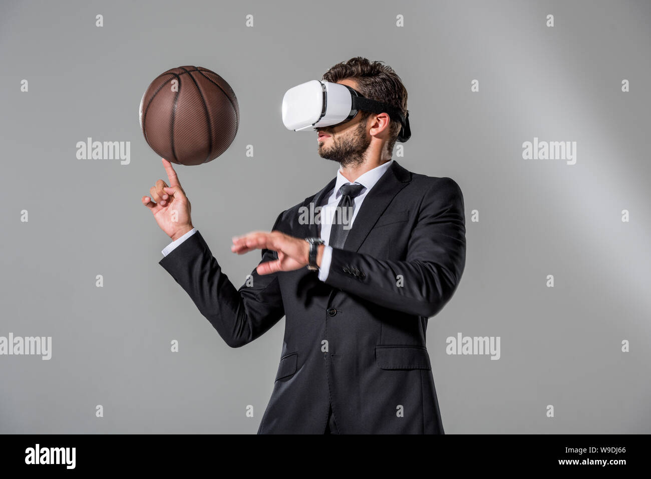 Virtual basketball hi-res stock photography and images - Alamy