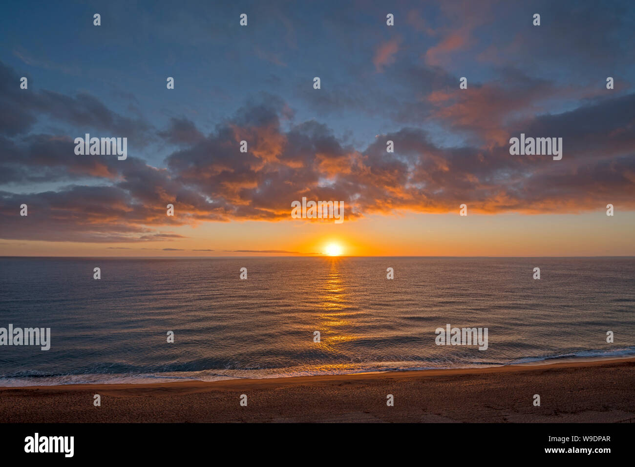 Reflections over the sea hi-res stock photography and images - Alamy
