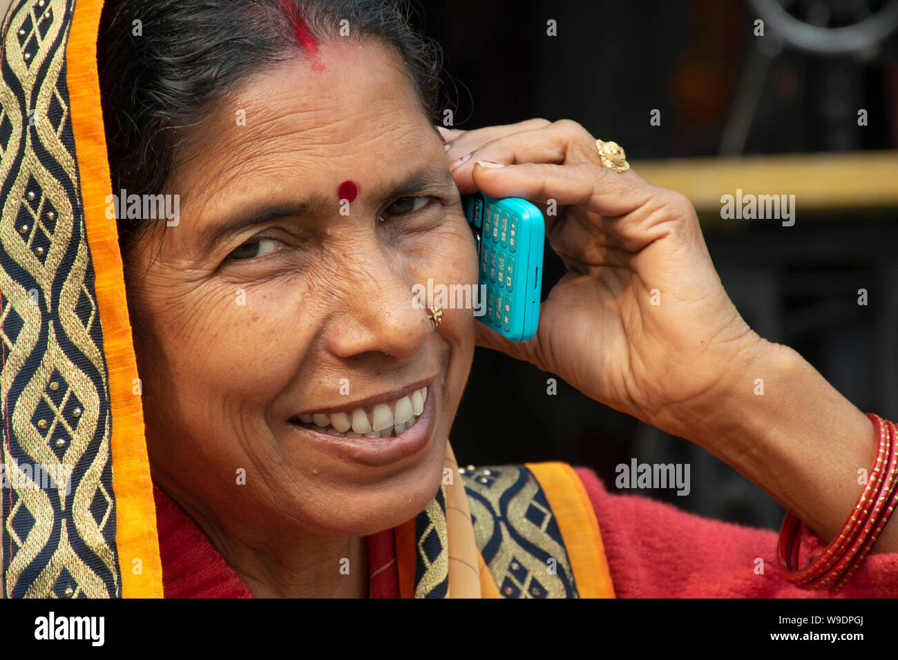 India tribe talking hi-res stock photography and images - Alamy