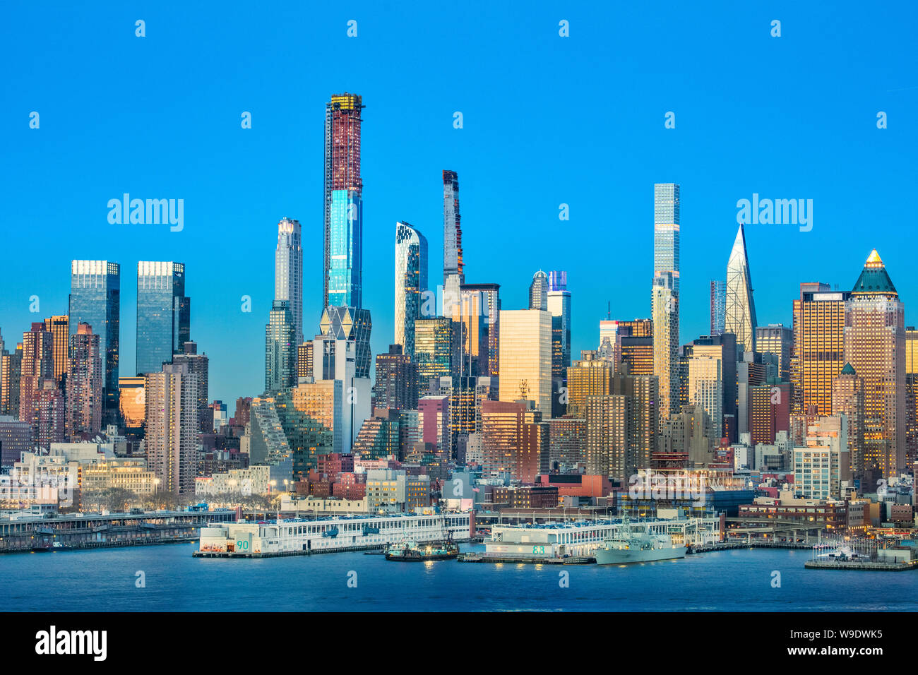 Midtown mahattan skyline hi-res stock photography and images - Alamy