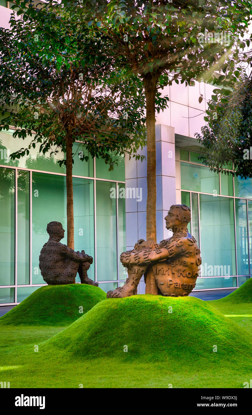 Jaume plensa sculptures tree hi-res stock photography and images - Alamy